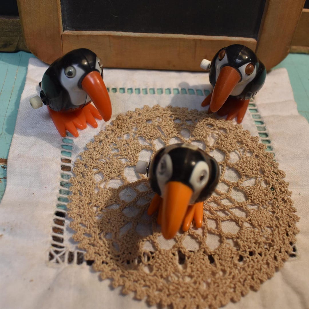 Vintage Windup Plastic Bird Toucan / Wind-up Tomy Pocket Toy / Vintage ...