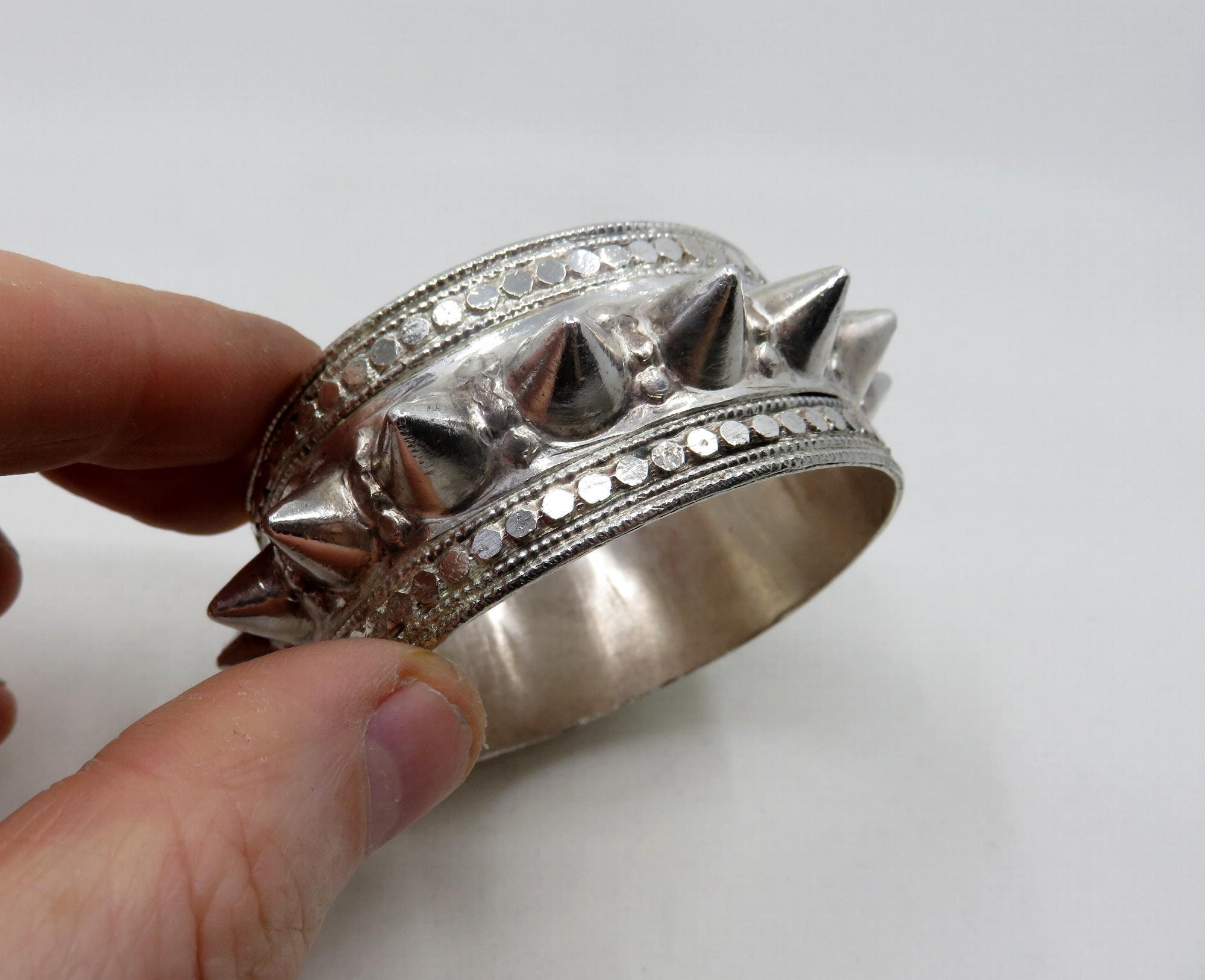 Vintage Antique Omani High Grade Silver Tribal Cuff Bangle - Raised ...