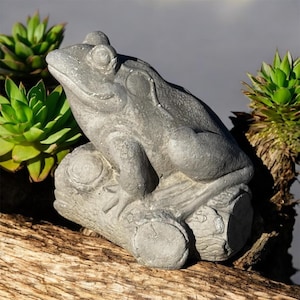 Outdoor Frog Statue, Cement Frog Statue, Garden Frog, Concrete Frog, Outdoor Statue, Patio Decor ...