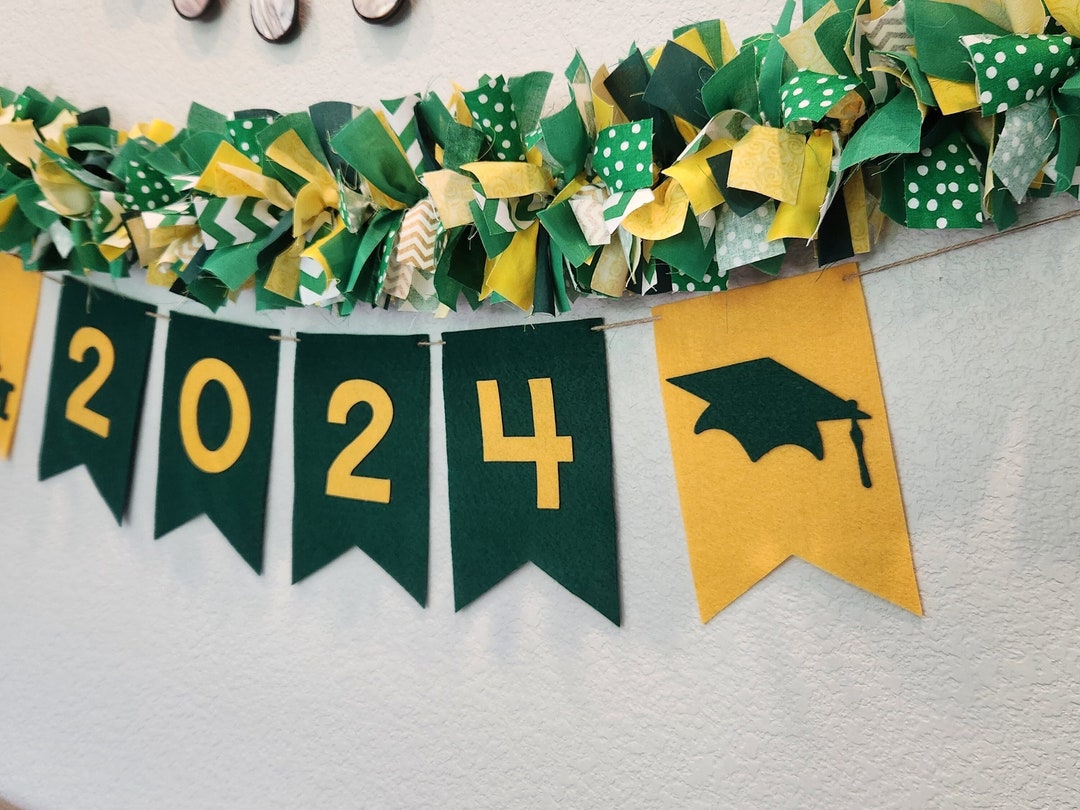 2025 Graduation Green Yellow Garland and Banner, 2025 Graduation Party ...