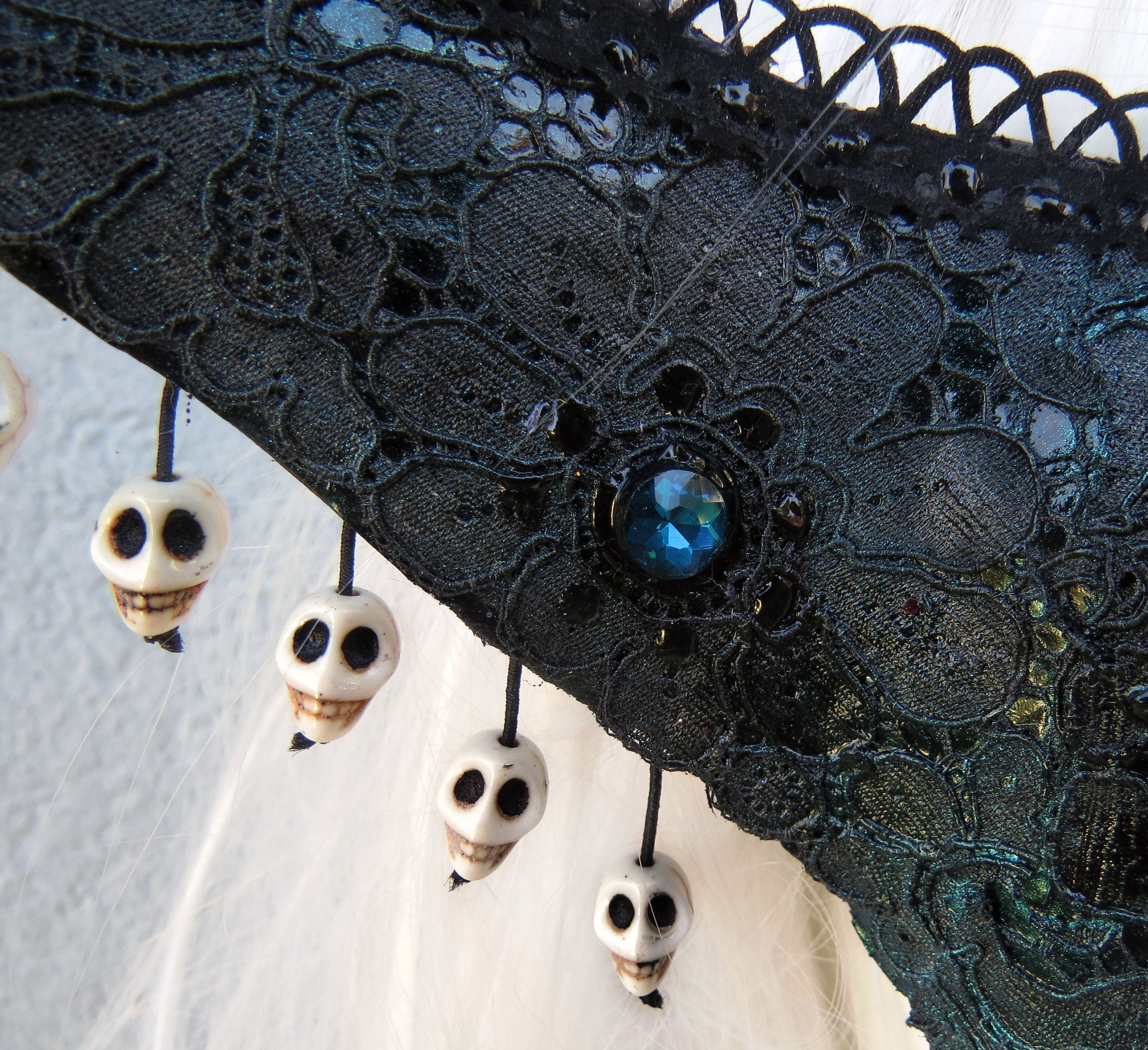 Witch Mask - Skull . Lace - Paper Maché - Masks - Burlesque - Halloween ...