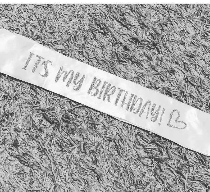 Custom Sash/ Birthday Sash/ Personalized Sash/ Bachelorette - Etsy