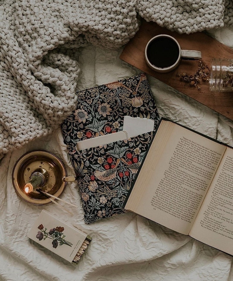 William Morris Blue Strawberry Thief Book Ipad Kindle Sleeve - Etsy