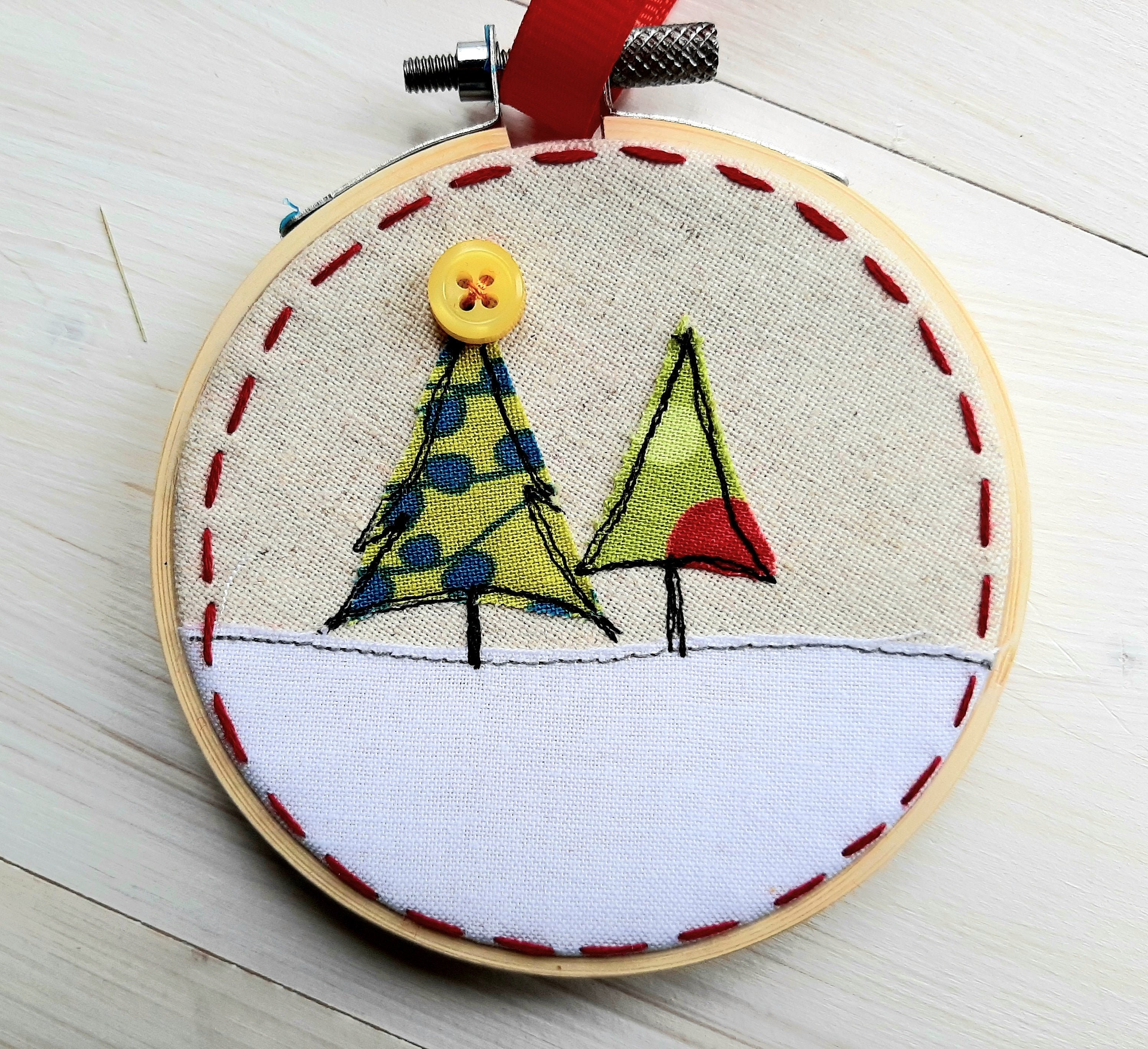 Embroidered Christmas Tree Hoop Bauble Tree Decoration by - Etsy UK