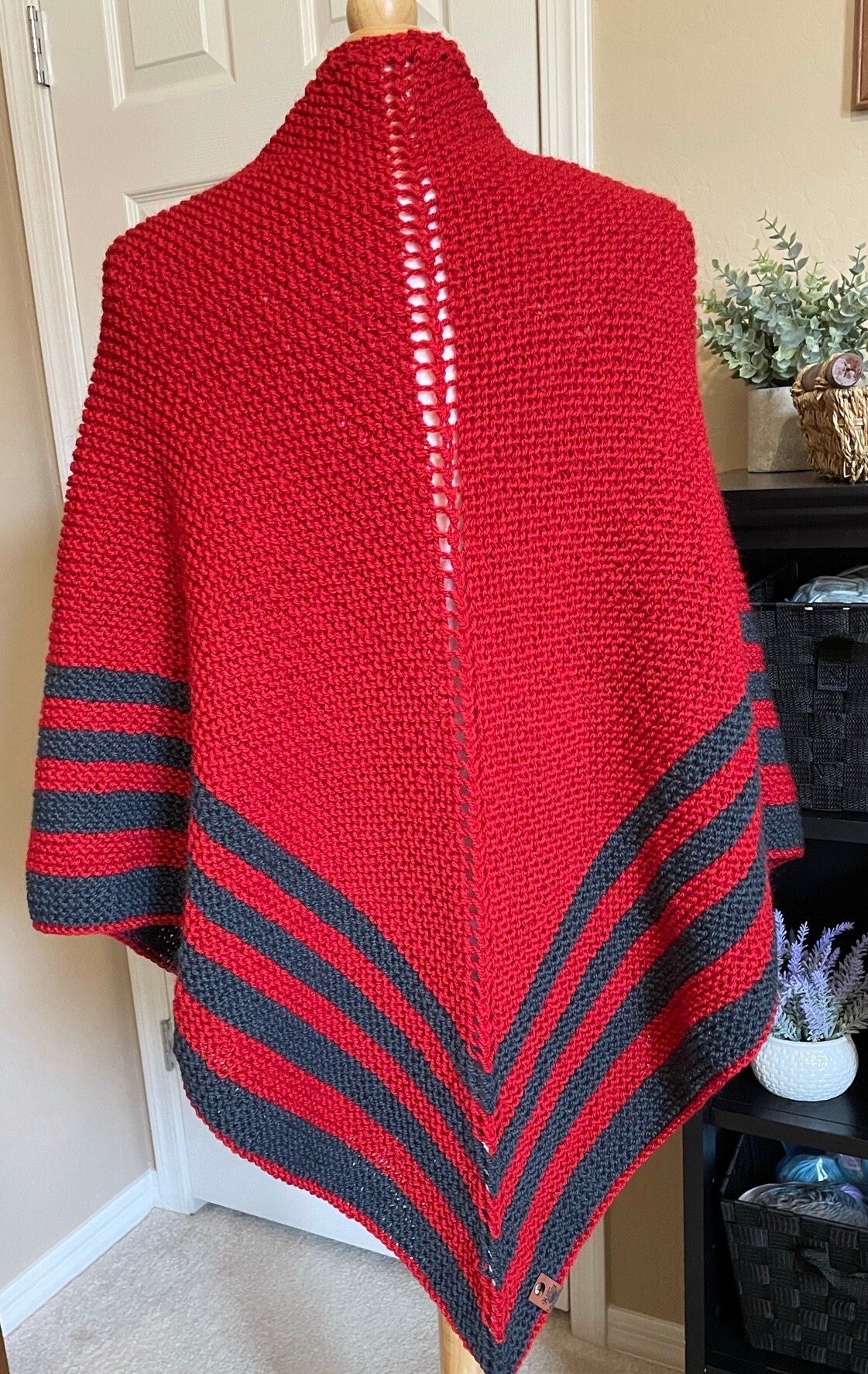 Hand Knitted Outlander Shawl, Claire Shawl, Knitted Outlander Inspired ...