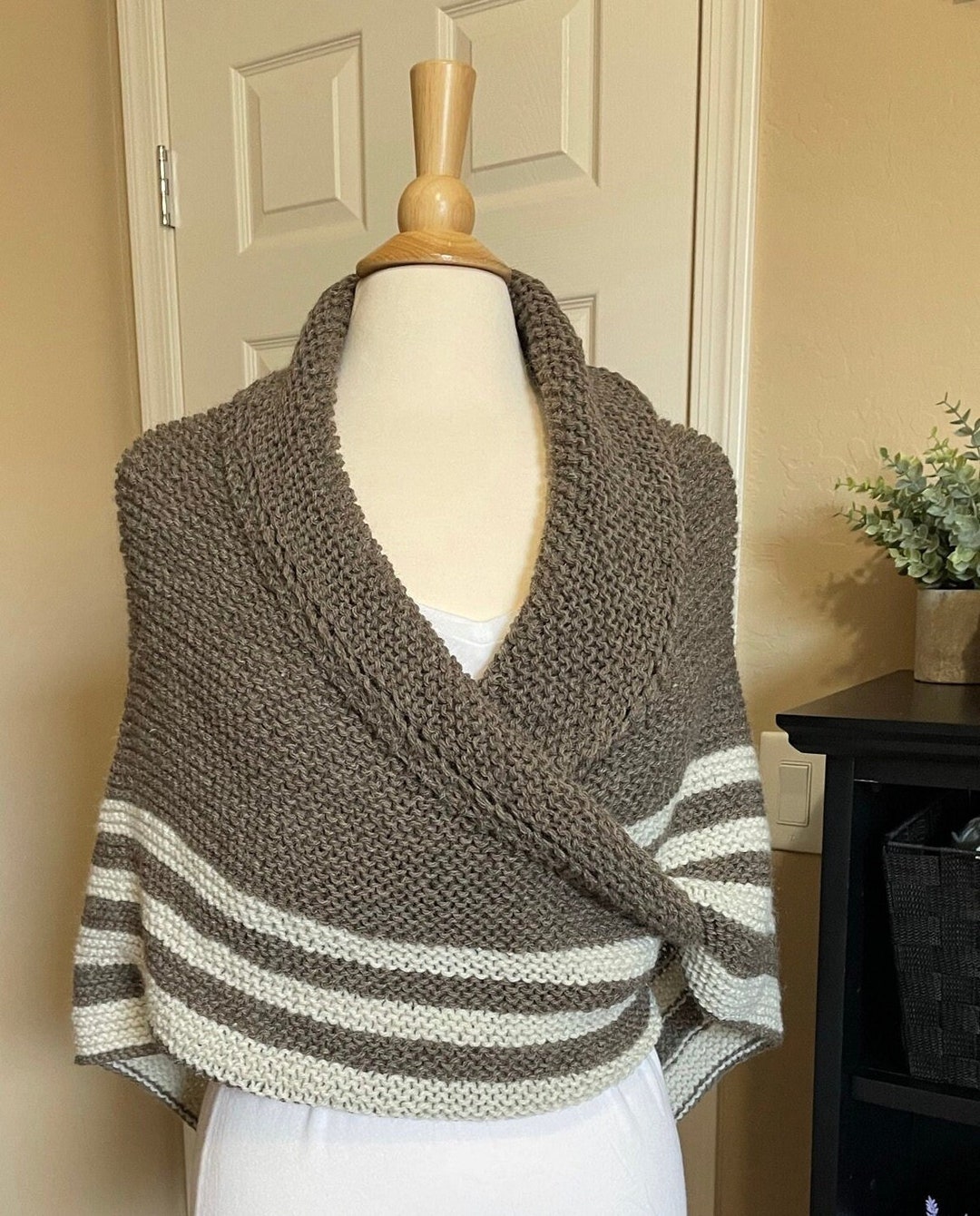 Hand Knitted Outlander Shawl, Claire Shawl, Sassenach Shawl, Sontag ...