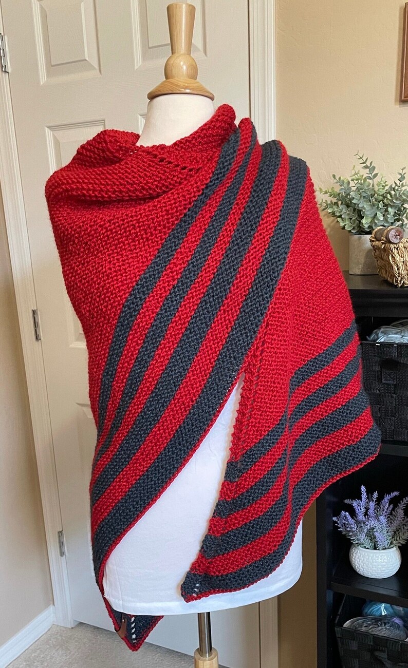 Hand Knitted Outlander Shawl, Claire Shawl, Knitted Outlander Inspired ...