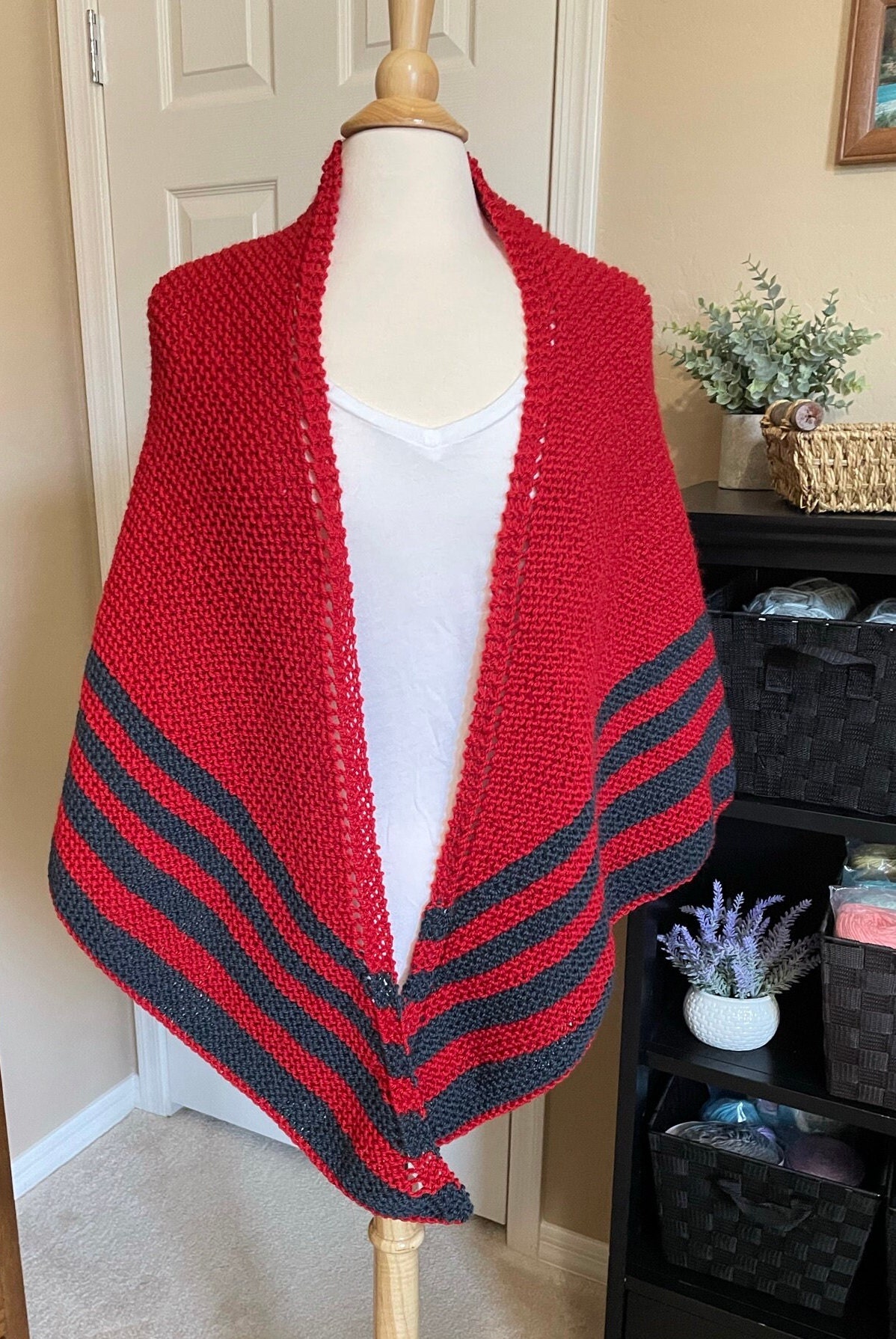 Hand Knitted Outlander Shawl, Claire Shawl, Knitted Outlander Inspired ...