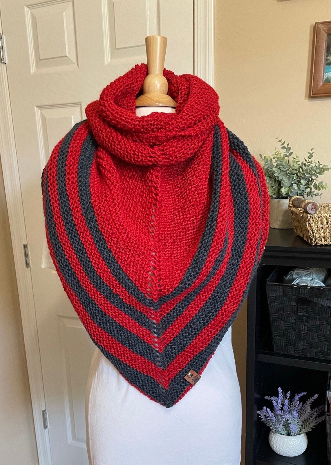 Hand Knitted Outlander Shawl, Claire Shawl, Knitted Outlander Inspired ...