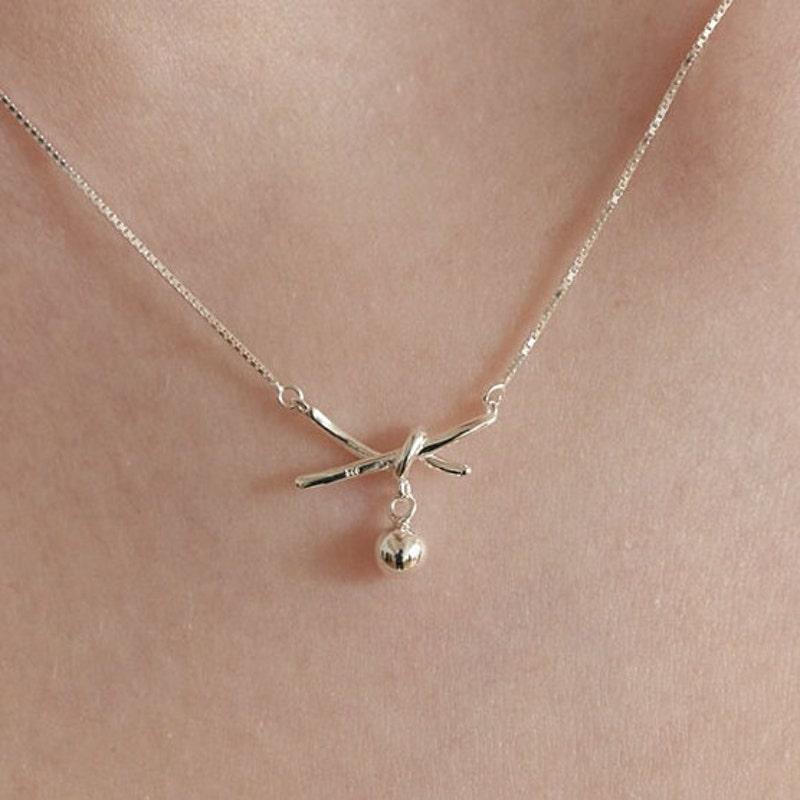Minimalist Necklace - Etsy