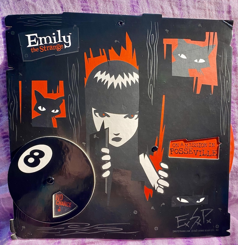 Emily the Strange Wall Decoration Magic 8 Ball Spinner Vintage Hot ...