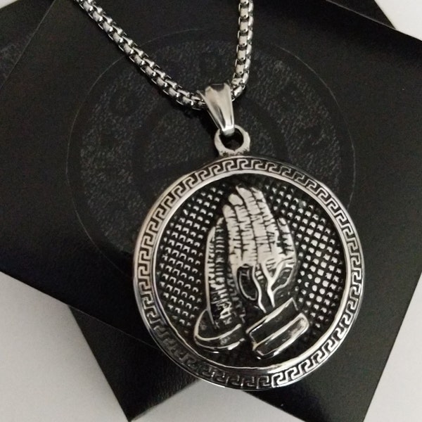Mens Praying Hands Necklace - Etsy