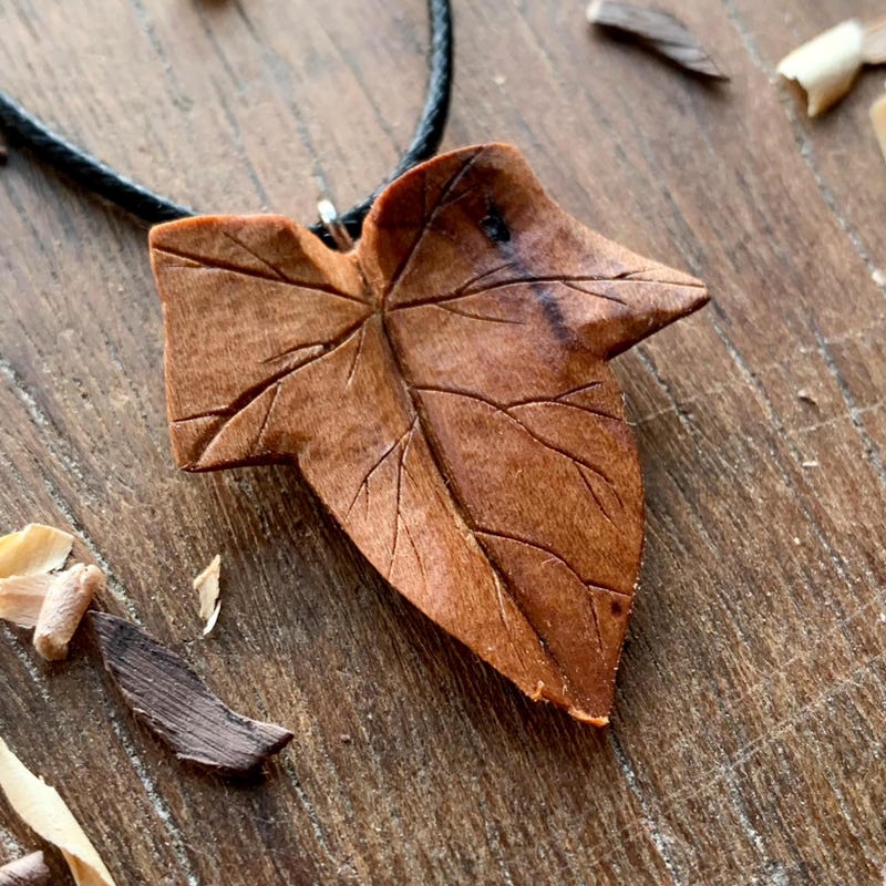 Ivy Leaf Necklace - Etsy