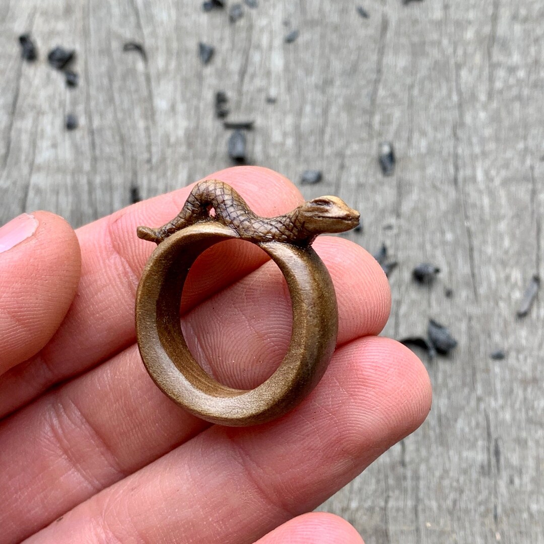 Little Snake Design Ring Hand Carved in Walut Wood Uroboro Wood Serpent ...