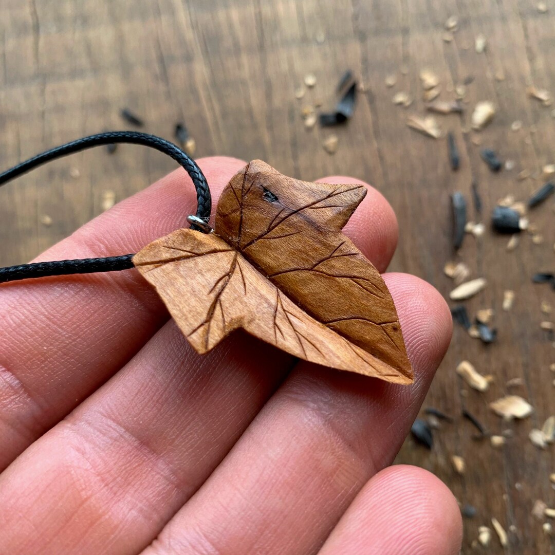 Handcarved Ivy Leaf Necklace, Ivy Leaf Wood Pendant, Floral Autumnal ...