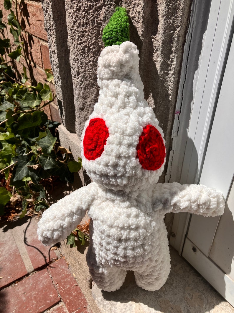 Huggable Crochet Pikmin Amigurumi Plush - Etsy