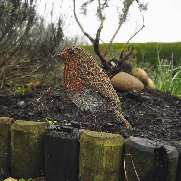 Wire Bird Sculpture - Etsy UK