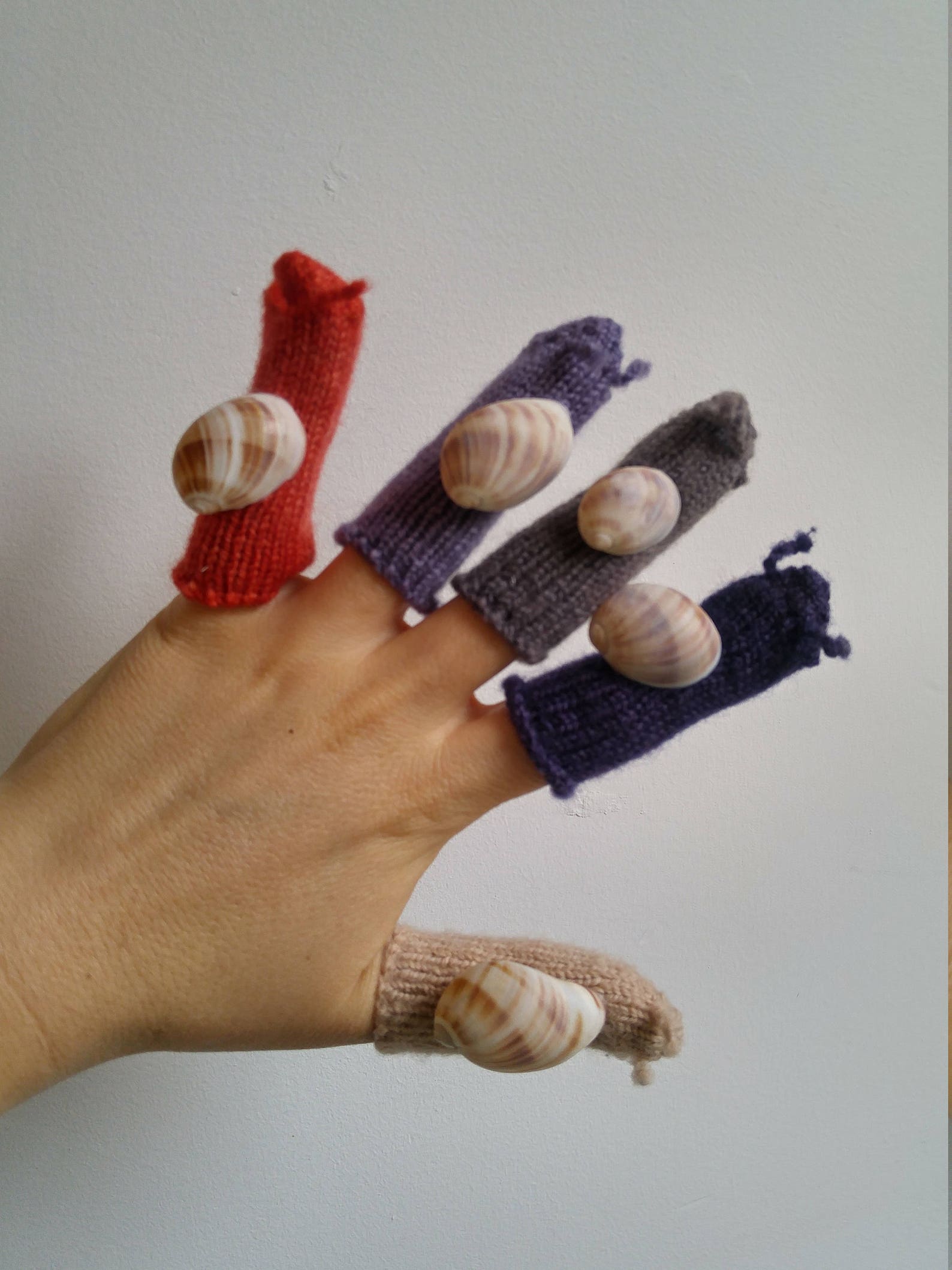 Snail Finger Puppet, (tiny House) - Etsy