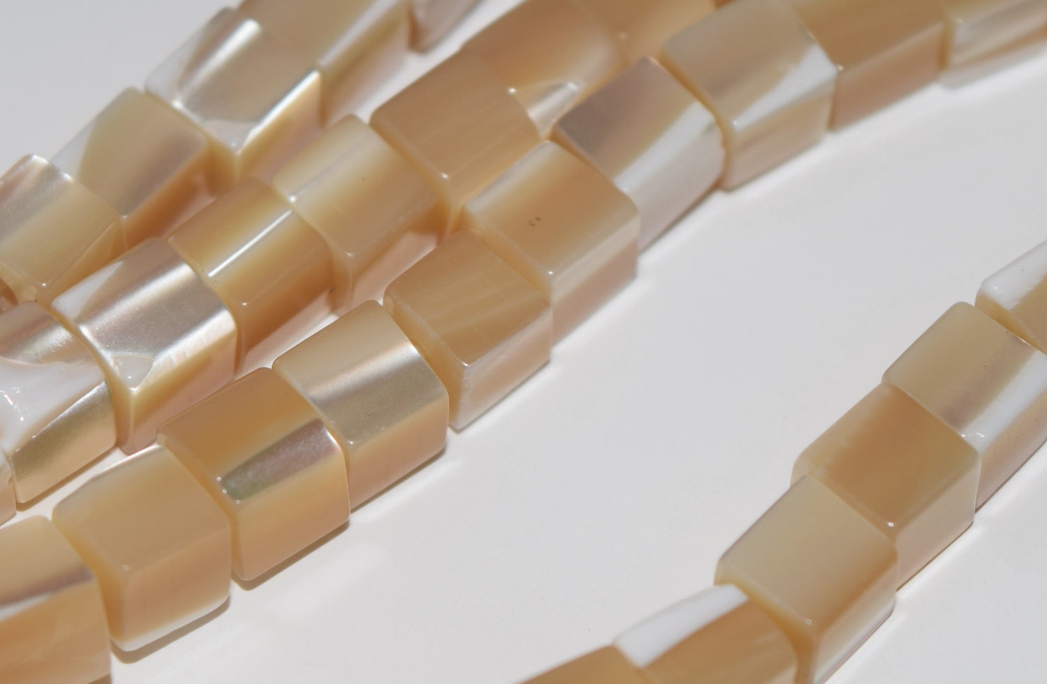 4mm Natural Mother of Pearl Beads, Shell Cube Beads, Freshwater Pearl ...