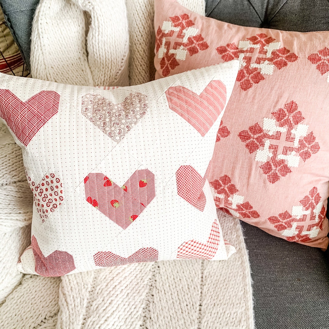Little Heart Pillow PDF Pattern - Etsy