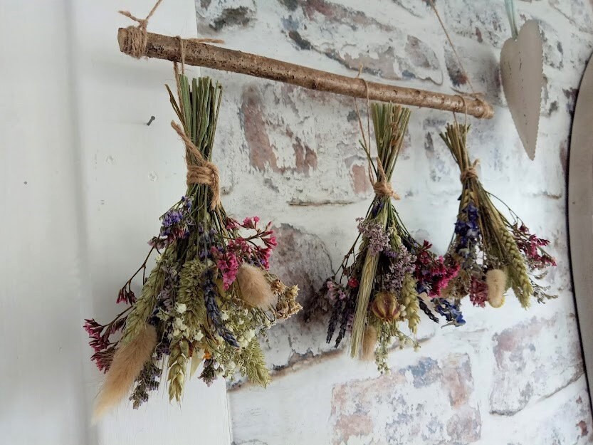 Dried Floral 3 and 5 Flower Bunch Bar. Tied With Jute Twine - Etsy UK