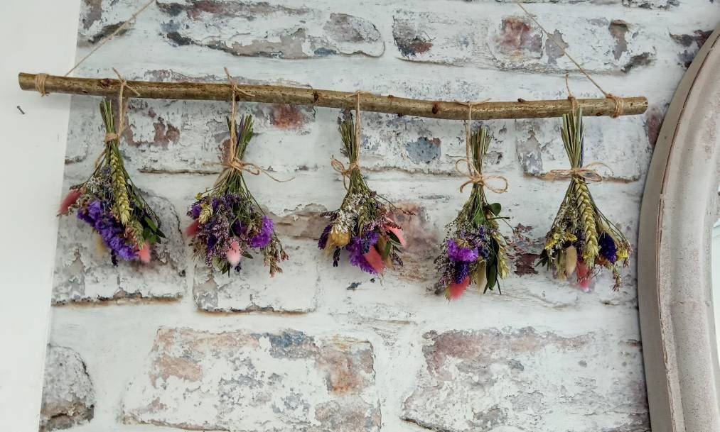 Dried Floral 3 and 5 Flower Bunch Bar. Tied With Jute Twine - Etsy UK