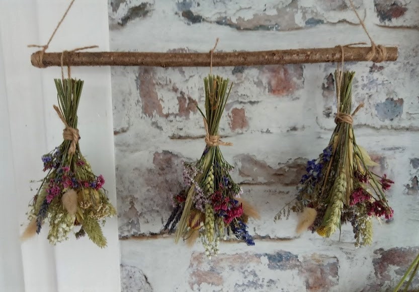 Dried Floral 3 and 5 Flower Bunch Bar. Tied With Jute Twine - Etsy UK