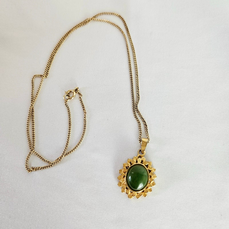 Gold Jade Necklace - Etsy