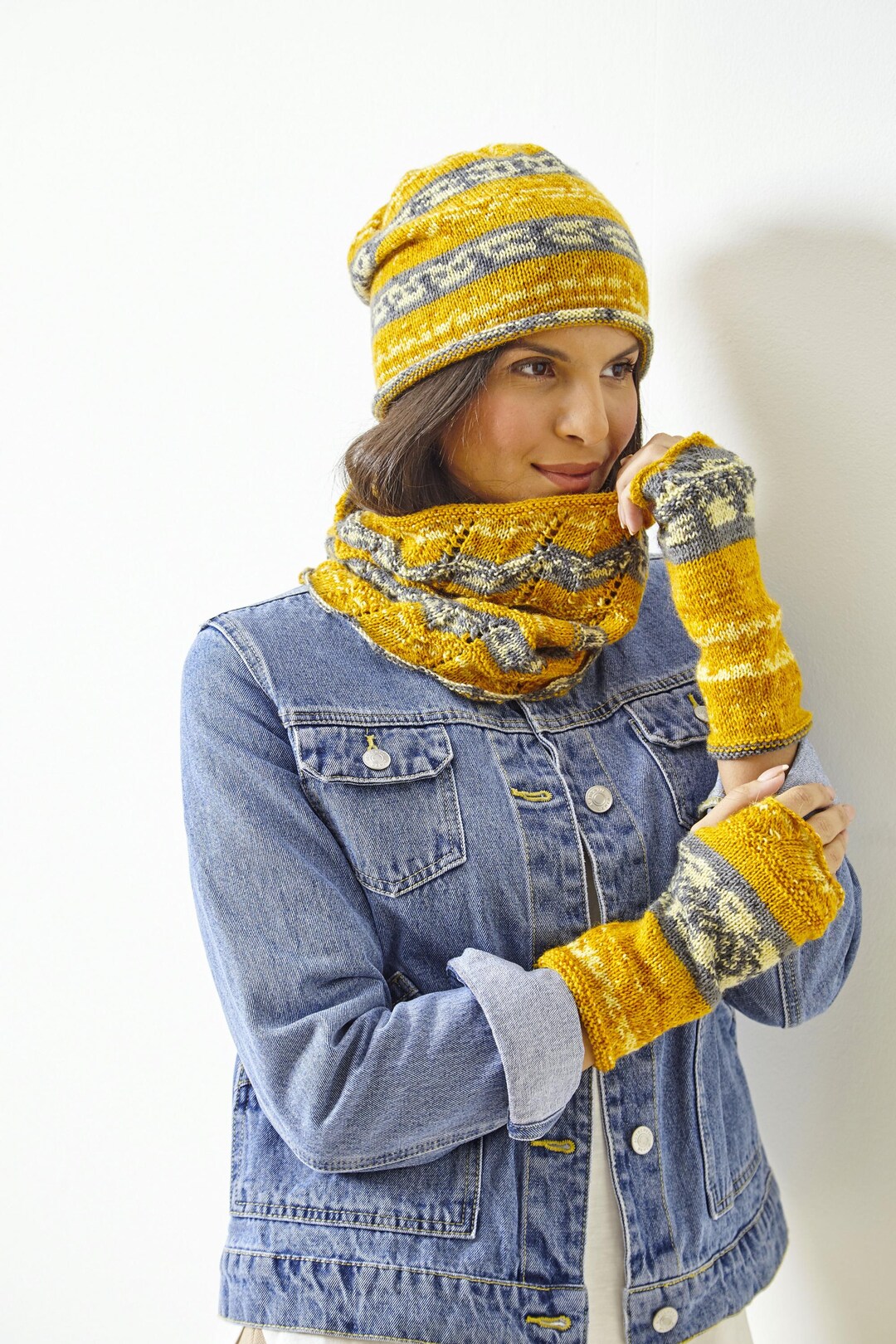 King Cole Knitting Pattern: Slouch Hat, Scarf, Snood & Hand Warmers - Etsy