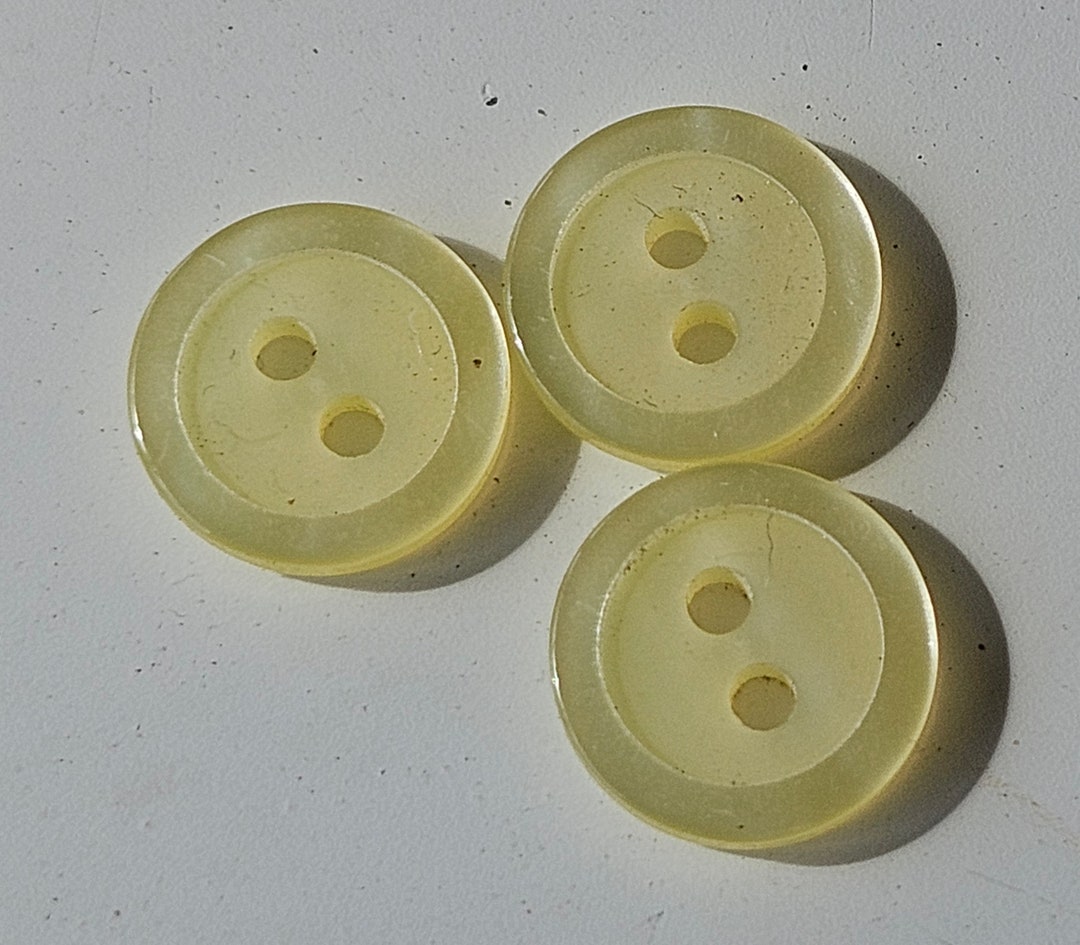 11mm Pearlescent Lemon Buttons: Plastic Sewing Buttons - Etsy