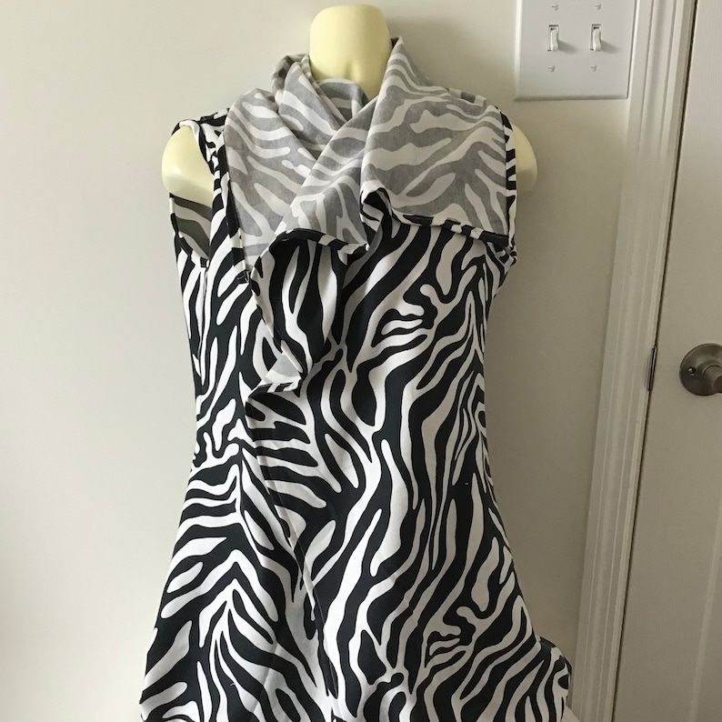 Zebra Animal Print Vest With Wide Collar, XS Black and White Sleeveless ...
