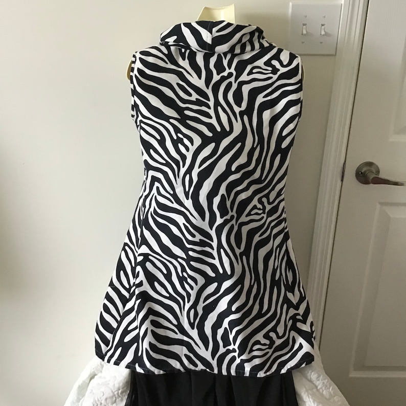 Zebra Animal Print Vest With Wide Collar, XS Black and White Sleeveless ...