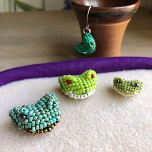 NEW Frog Critter Bead, 3D Peyote Beaded Bead, Geometric Beading Pattern ...
