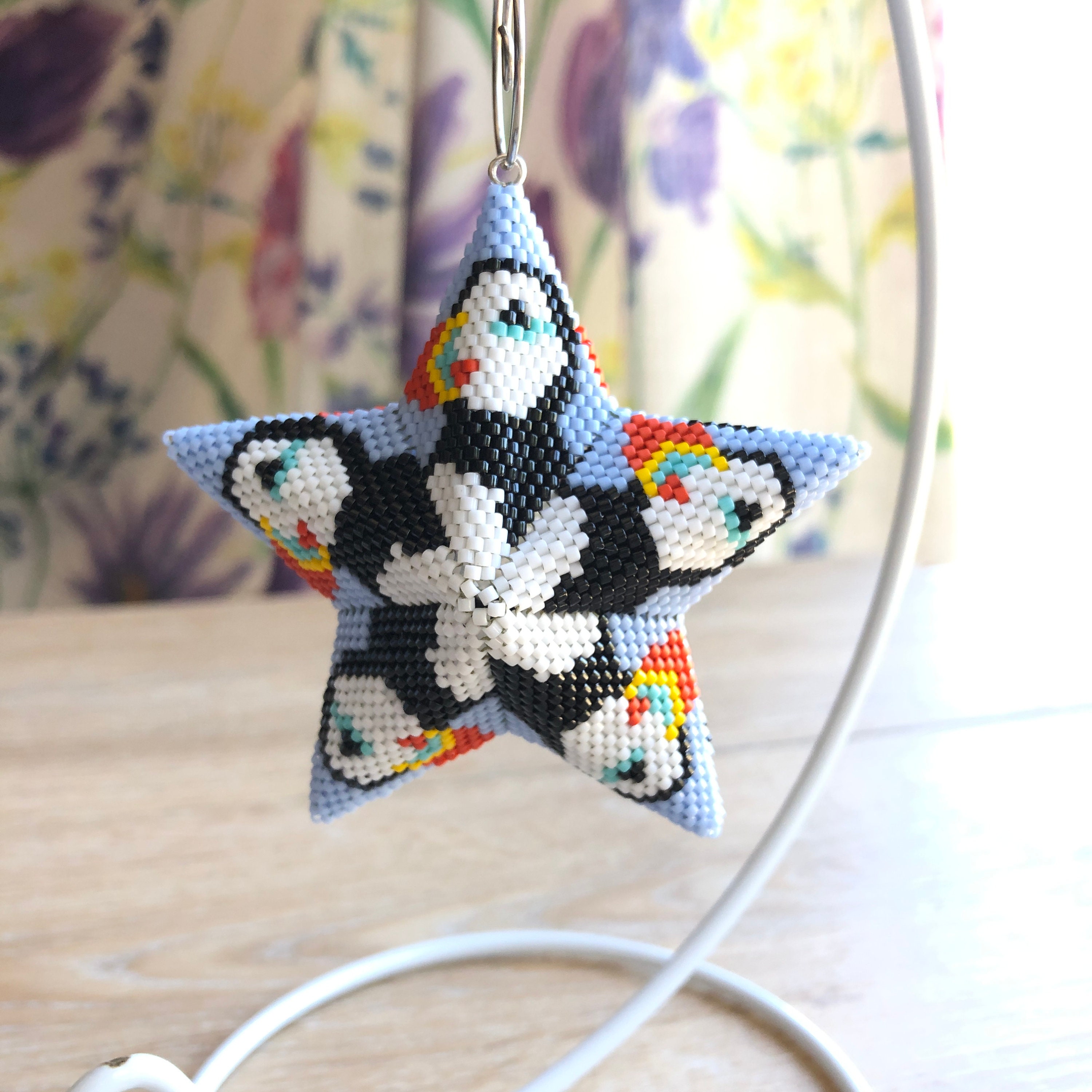 3. A Circus of Puffins 3D Warped Square Star Beading Pattern | Etsy UK