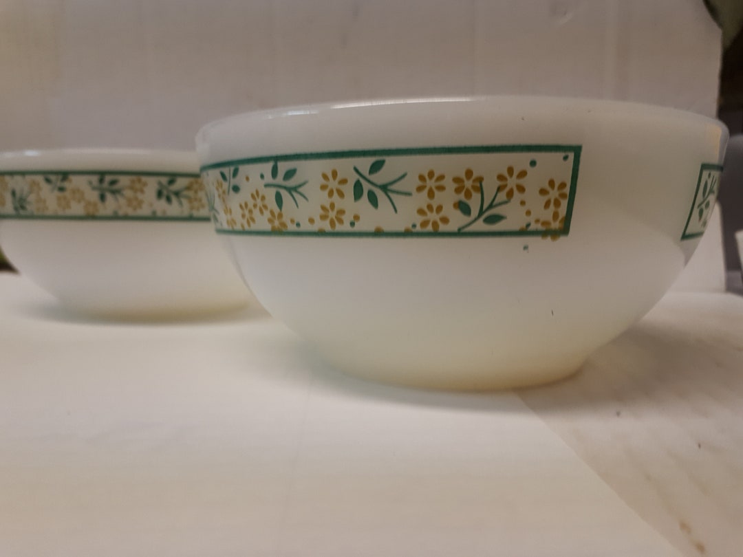 Termocrisa Milk Glass Bowls - Etsy