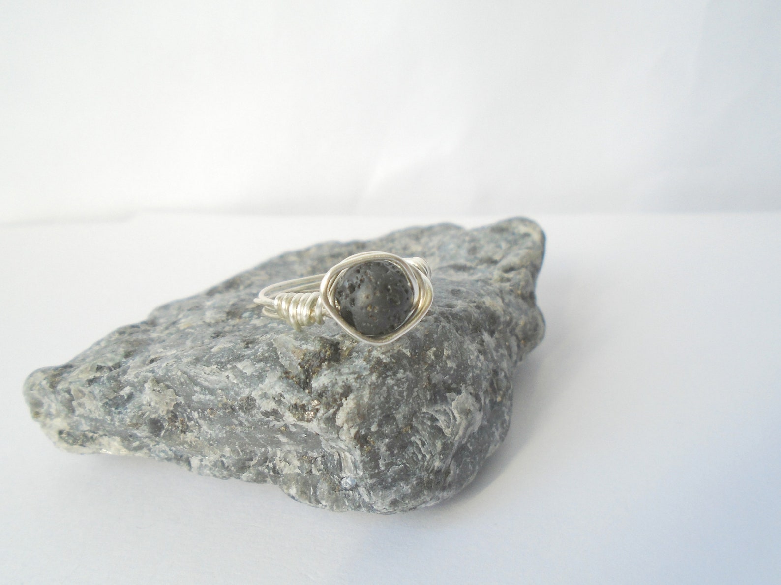 Lava Stone Ring Volcanic Rock Ring Diffuser Jewelry Wire - Etsy UK