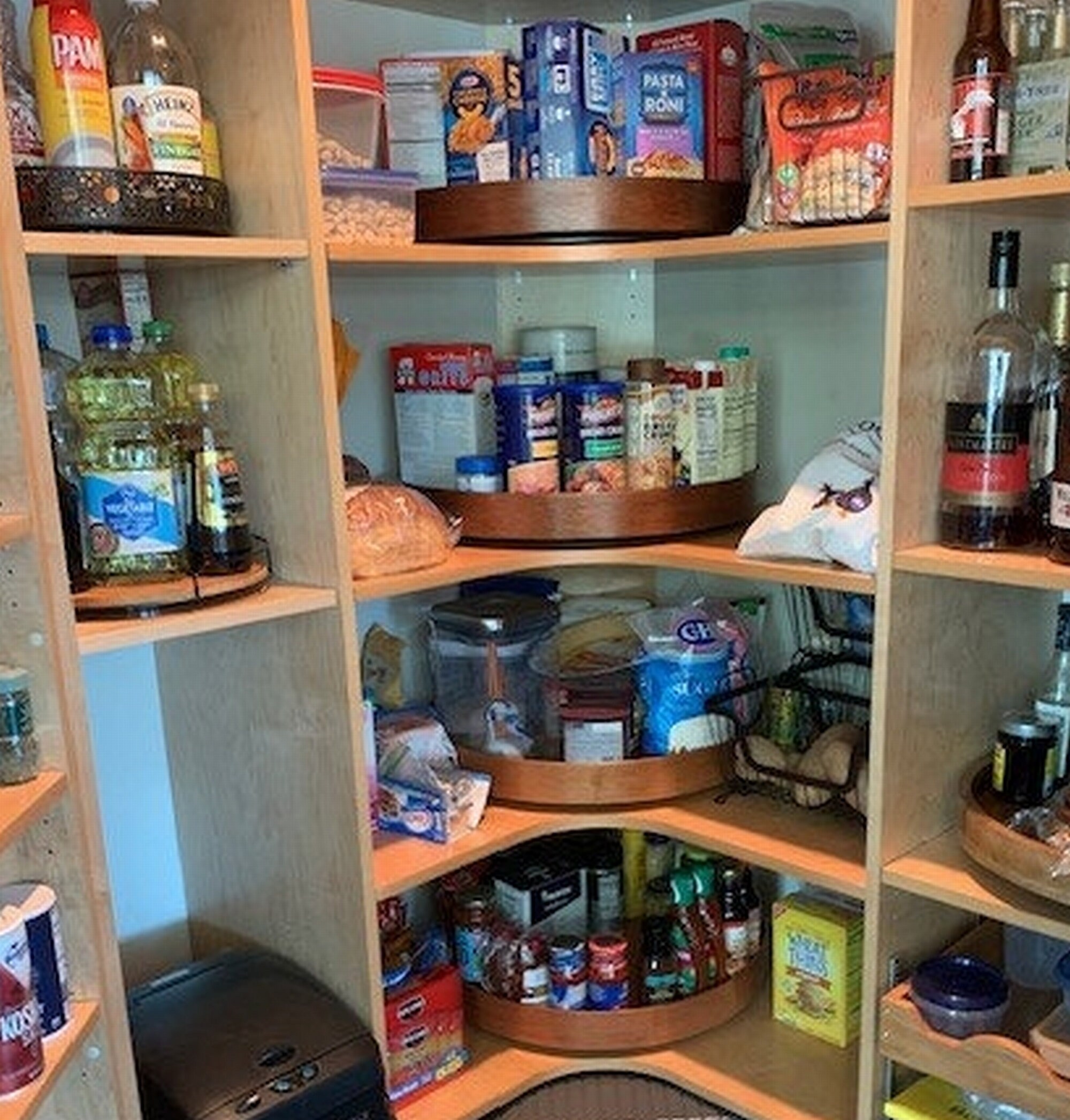 Large lazy susan for pantry store