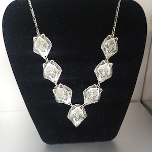 Wolf Pack Necklace - Etsy