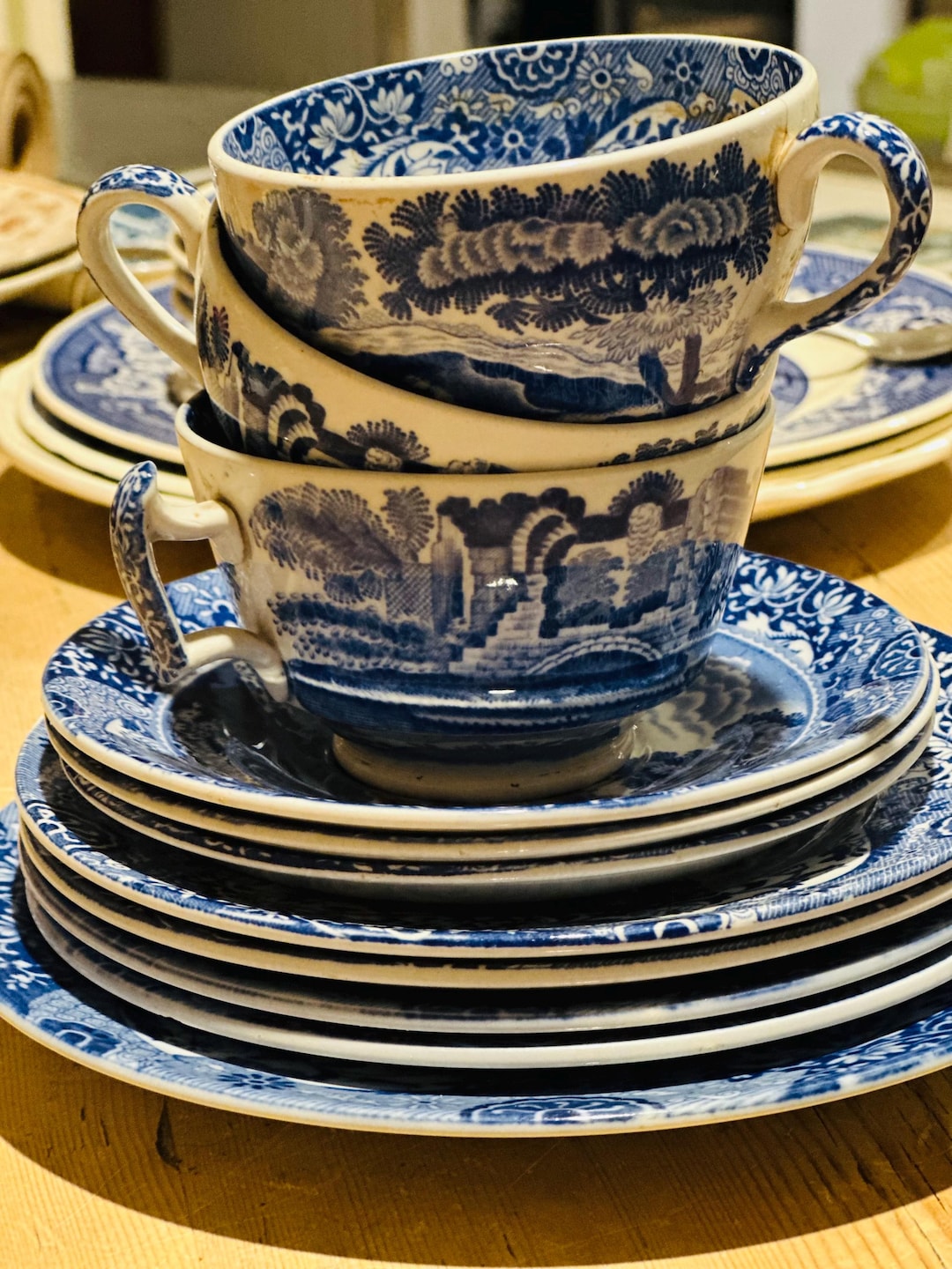 Antique Copeland Spode English Tea Cups & Saucers Italian Pattern Blue ...
