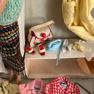 Original Midge Barbie Doll 1964 & Barbie Clothes Complete With Black ...