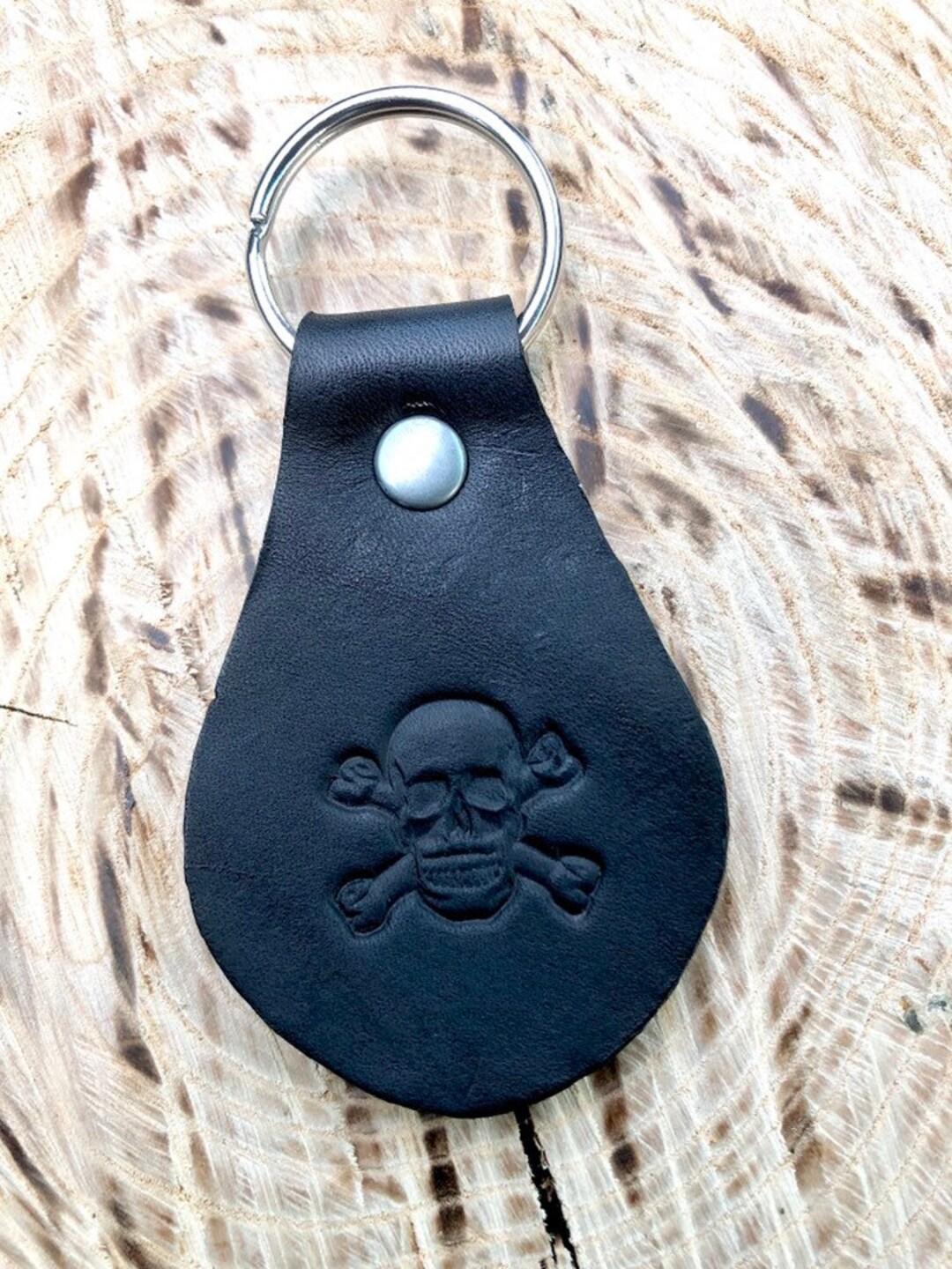 Pirate Skull and Crossbones Premium Leather Keyring, Jolly Roger Pirate ...