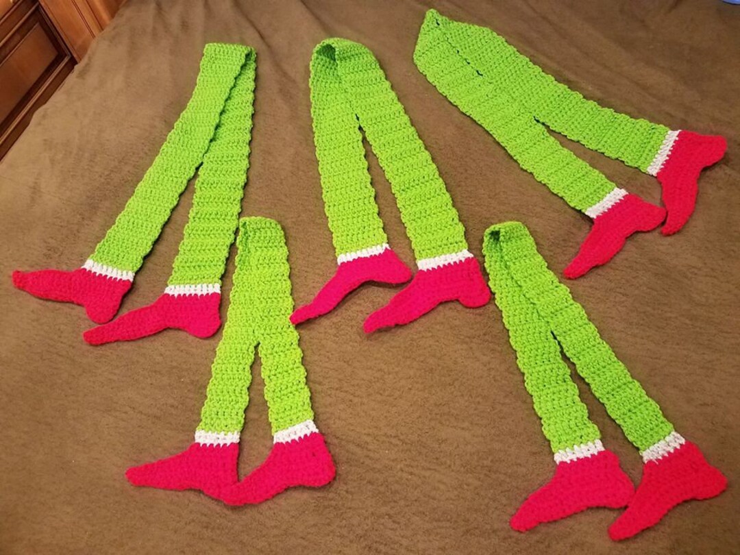 Grinch Tip Toeing Christmas Let Scarf - Etsy