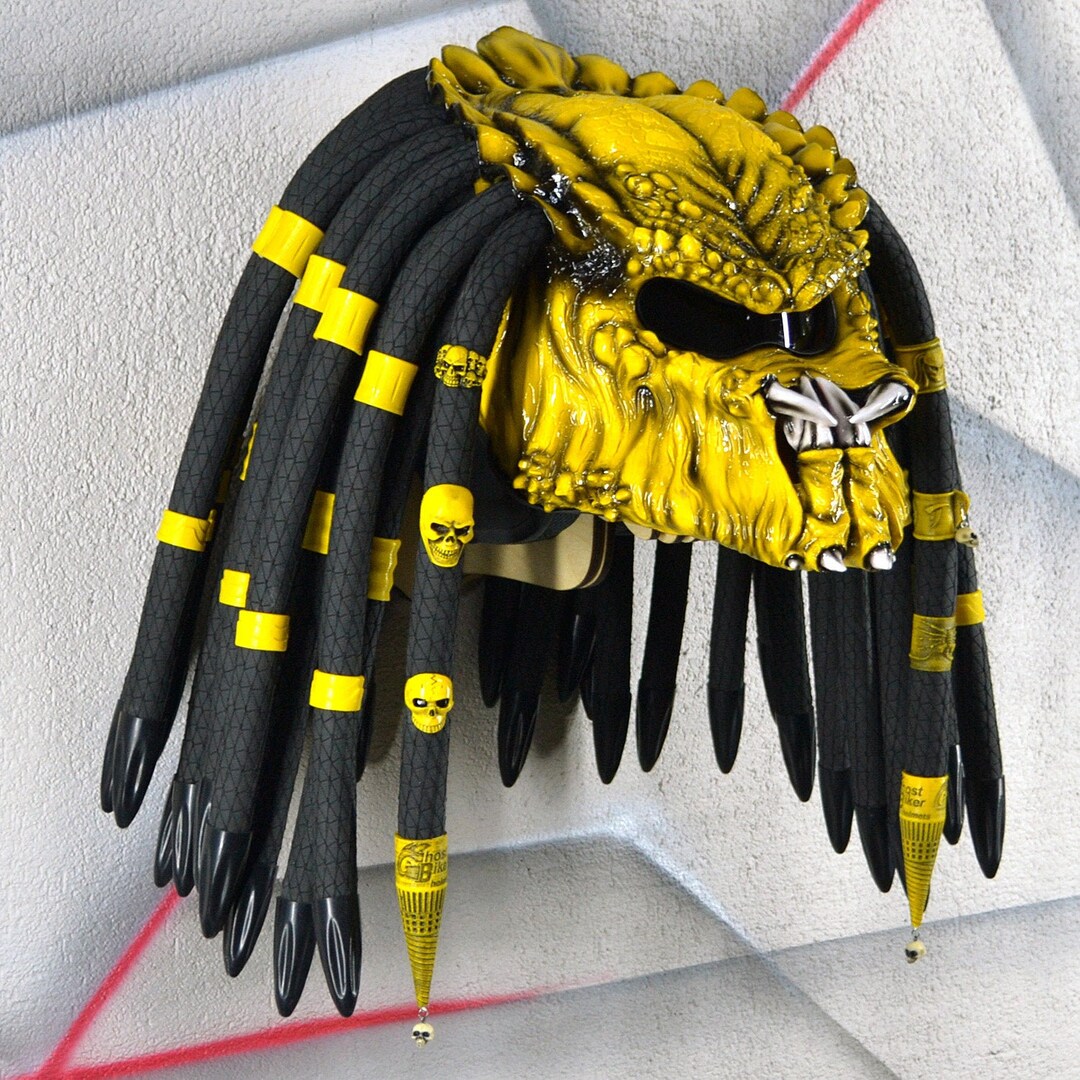 Unique Predator Motorcycle Helmet. Suzuki Daytona Yellow Color Custom ...