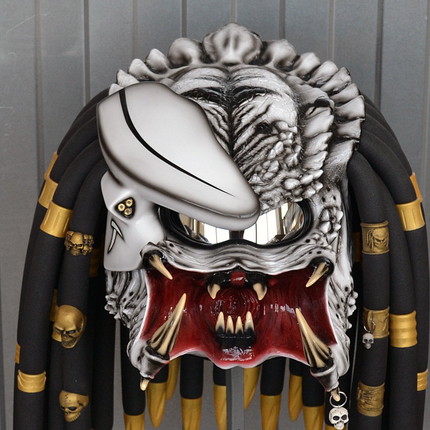 An element of the predator mask with three real lasers and - Etsy.de