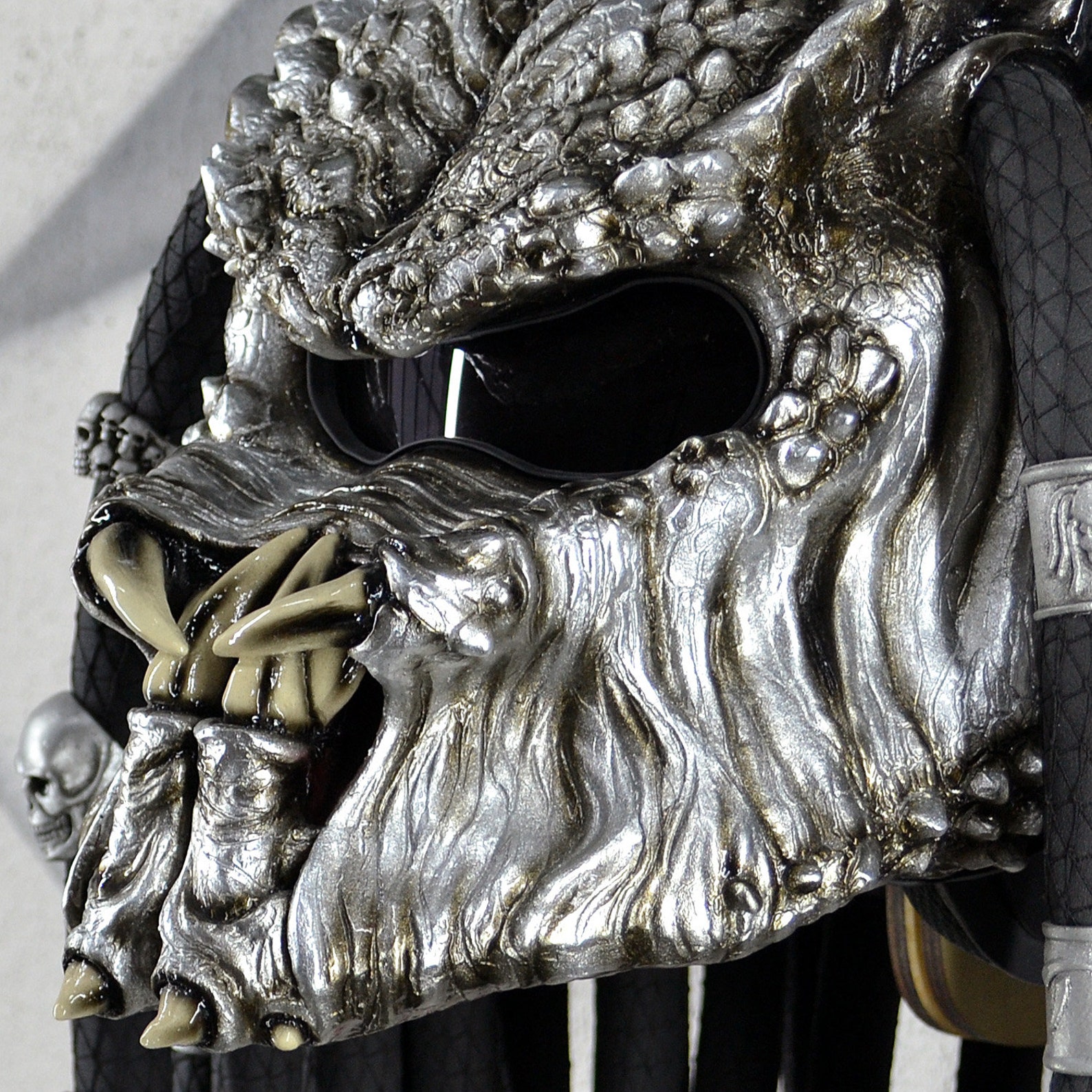 Predator Motorcycle Helmet. DOT & ECE Certified. Special Chrome Edition ...