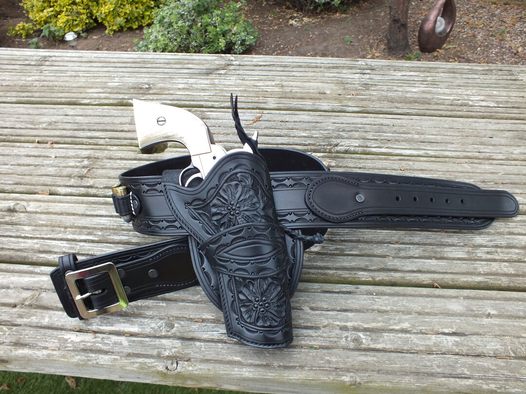 Hand of God Holsters and Belt 3:10 to Yuma as Worn by Russell Crowe ...