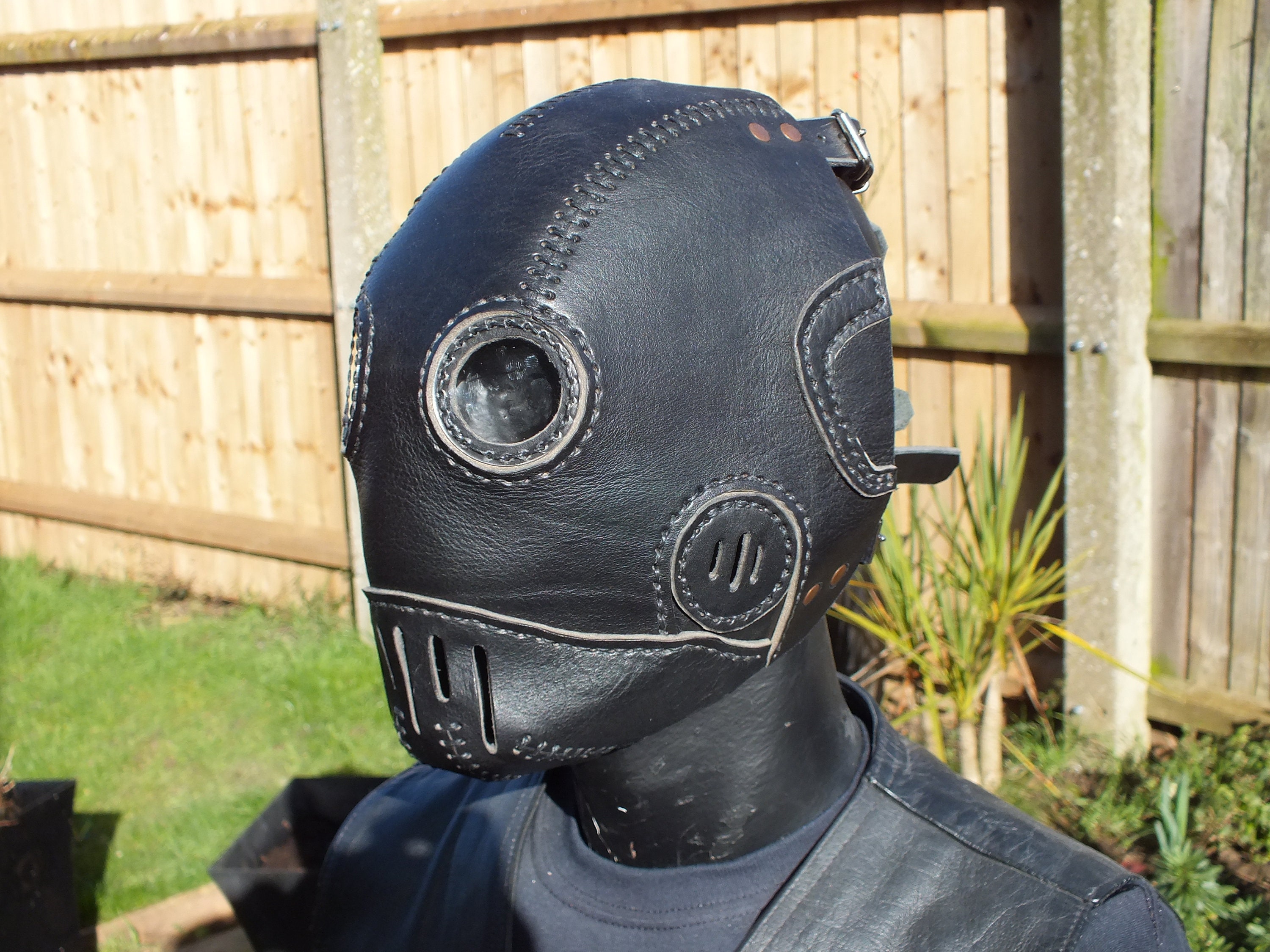 Kroenen Mask Pepakura