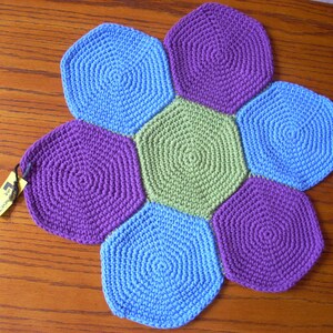 Spring Decor 17" Flower Place Mat, Crocheted Flower Centerpiece, Cotton ...