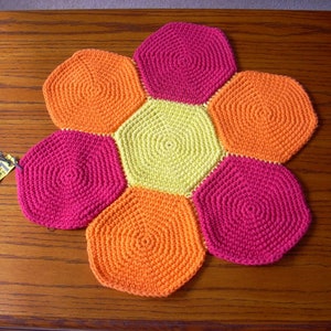 Spring Decor 17" Flower Place Mat, Crocheted Flower Centerpiece, Cotton ...