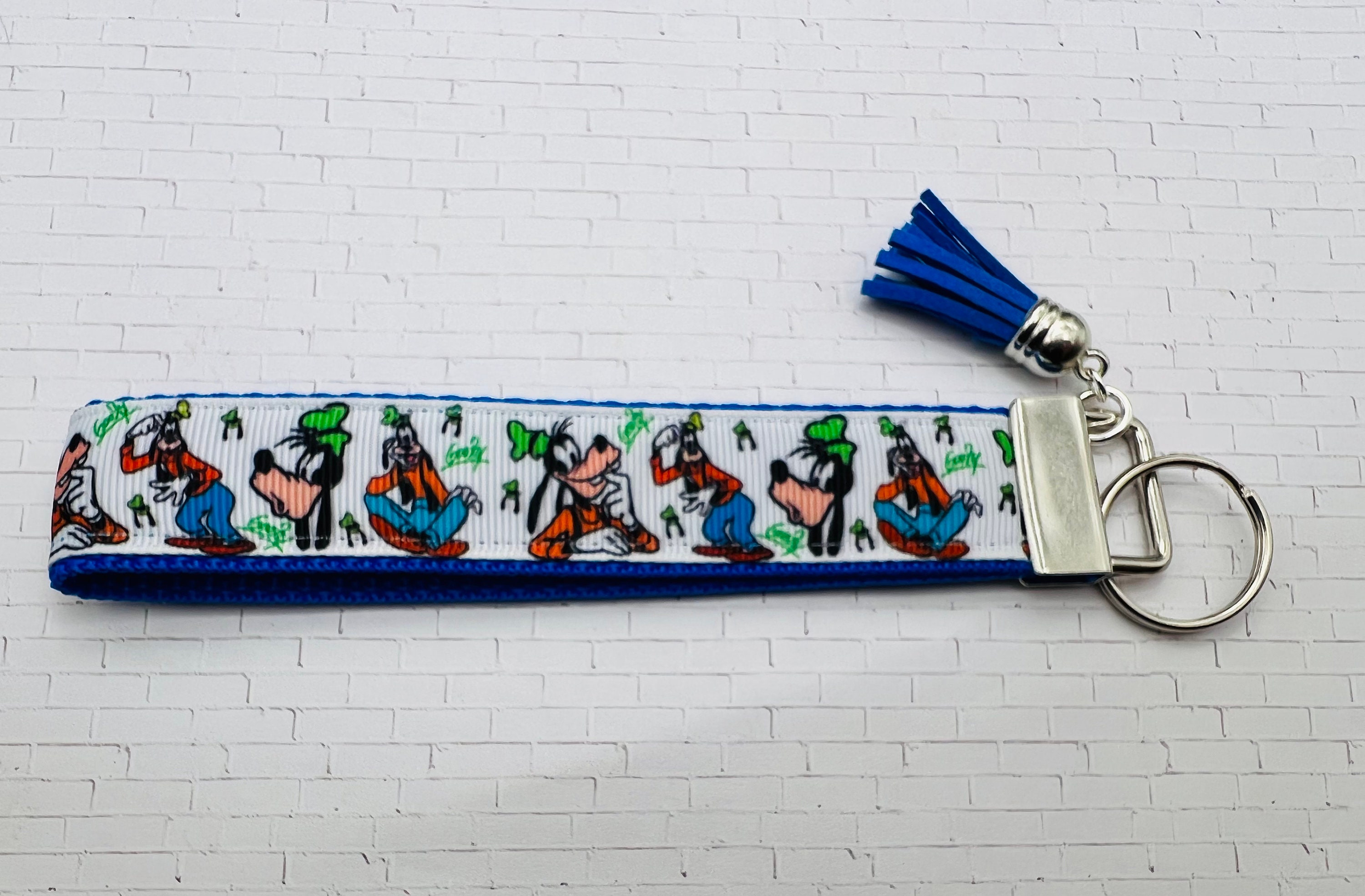 Disney's Goofy Keychain 2 Styles Free Charm Goofy - Etsy